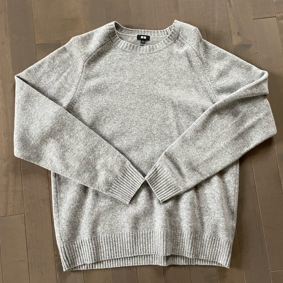 Uniqlo | Sweaters | Uniqlo Premium Lambswool Wool Grey Basic Knit ...